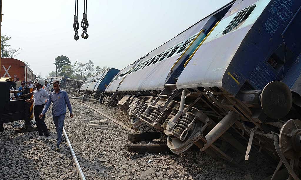 State of Railways: Lakhs of safety posts vacant, tracks worn out