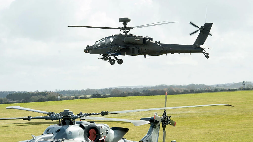 Apache attack helicopters and weapons: $930 million price tag is unreal