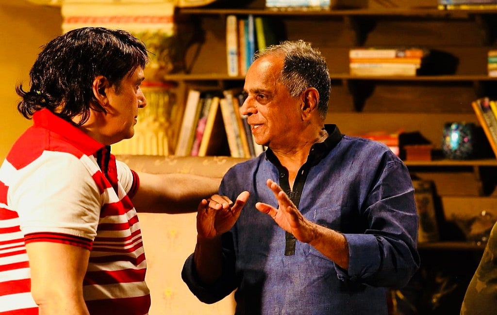 Former censor chief accuses current CBFC chief of favouritism, to take ...
