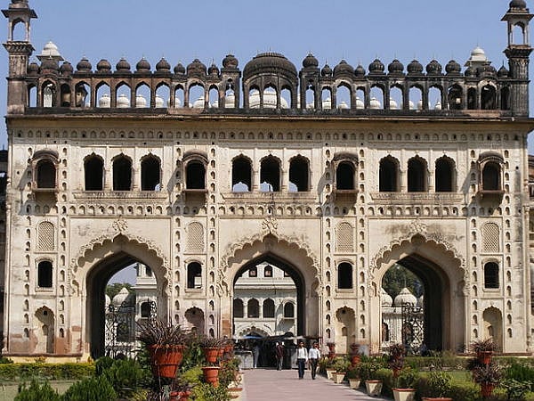 Visiting Imambargahs in Lucknow? Wear decent clothes only