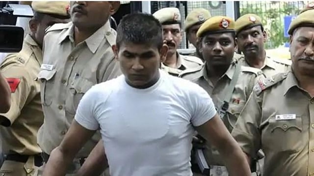 Nirbhaya case: Death row convict Vinay Kumar Sharma moves curative plea in SC