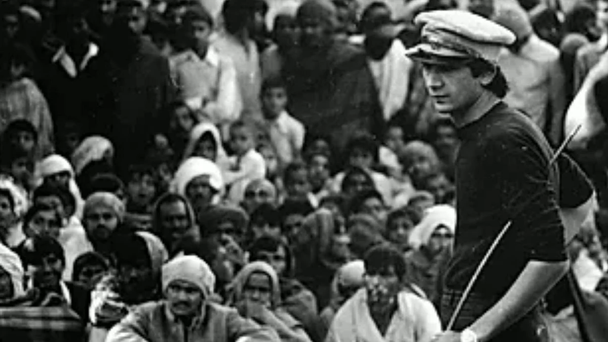 Safdar Hashmi springs to life in ‘Halla Bol’