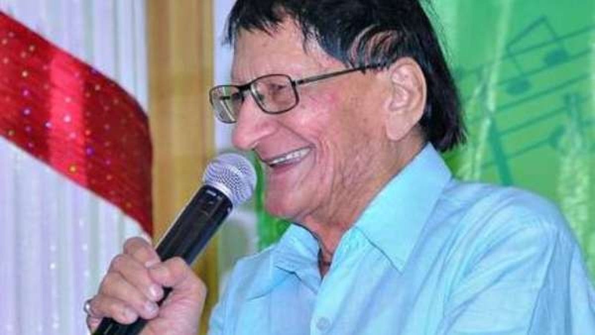 Yogesh was a poet first, then a lyricist, Lata Mangeshkar, Nitin Mukesh ...