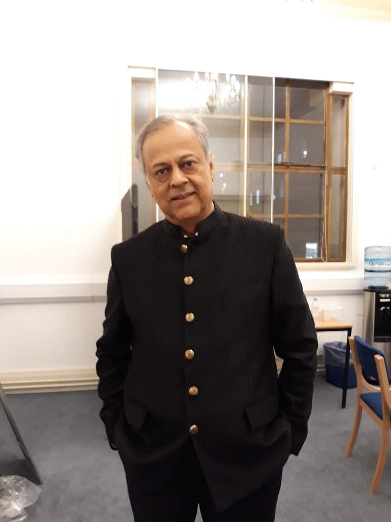 I was supposed to sing ‘oh hansini’, all songs of ‘Saagar’ for Rishi ...