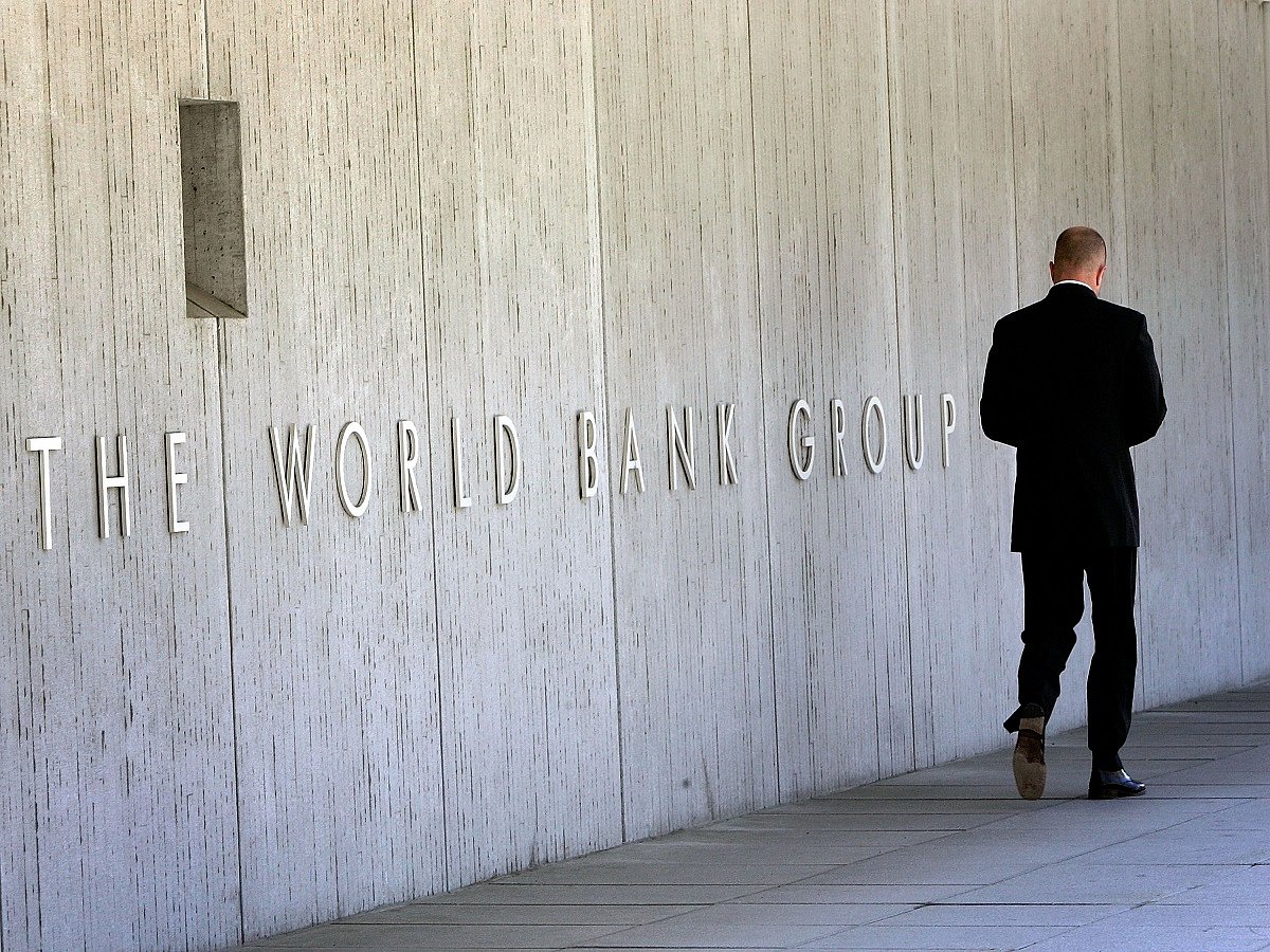 World Bank projects global economy to shrink by 5.2% in 2020