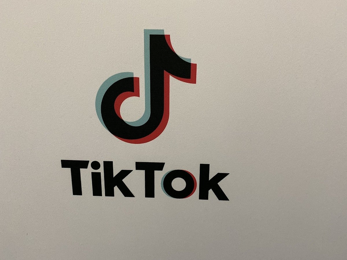 Online searches drop for Tik ToK, WeChat, ShareIT as India bans Chinese ...