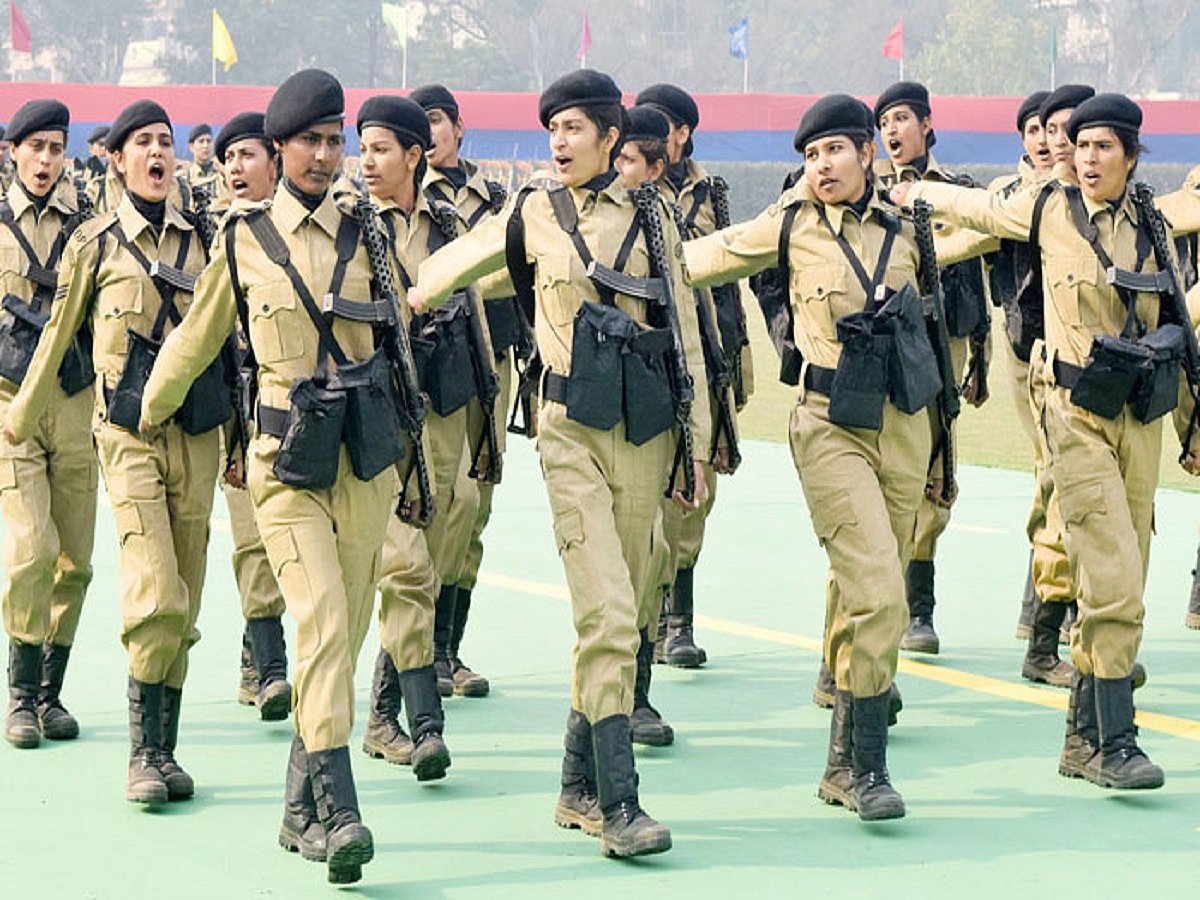 women-in-police-in-india-angels-who-walk-through-hell
