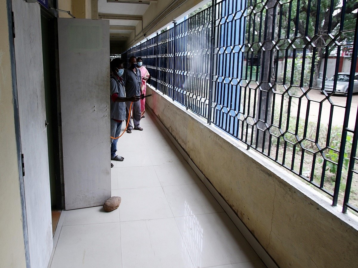 Andhra schools to reopen on Monday, only 16 students per classroom