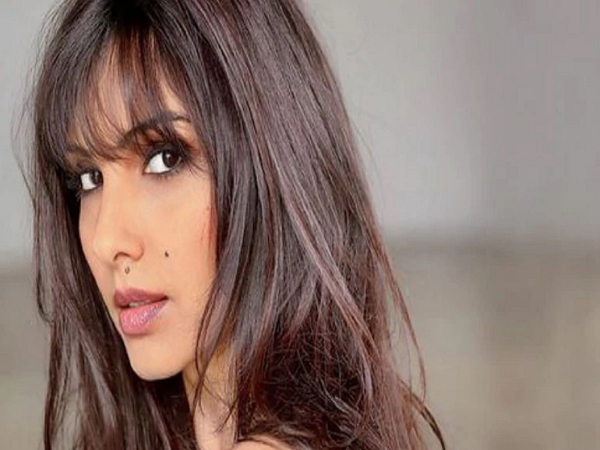 Somy Ali on body shaming of Harnaaz Sandhu: Social media trolls are ...