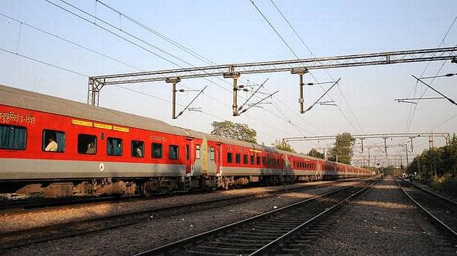 Goa-bound Rajdhani Express derails inside tunnel near Ratnagiri; all ...