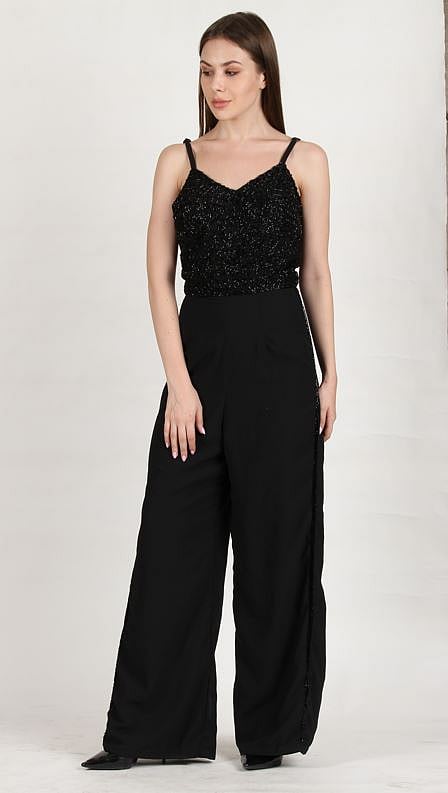 Fashion: Cocktail night trends for women