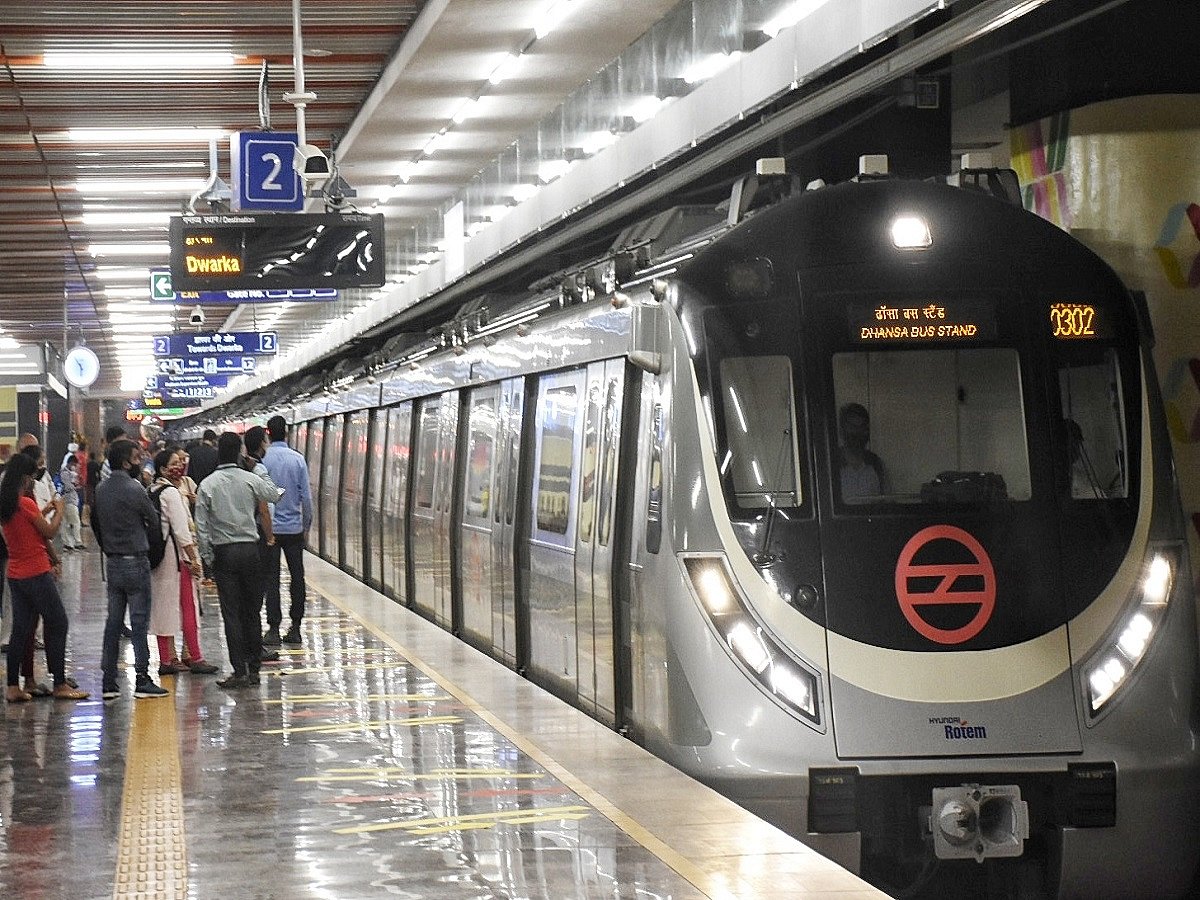 Delhi Metro completes 20 years of successful operations