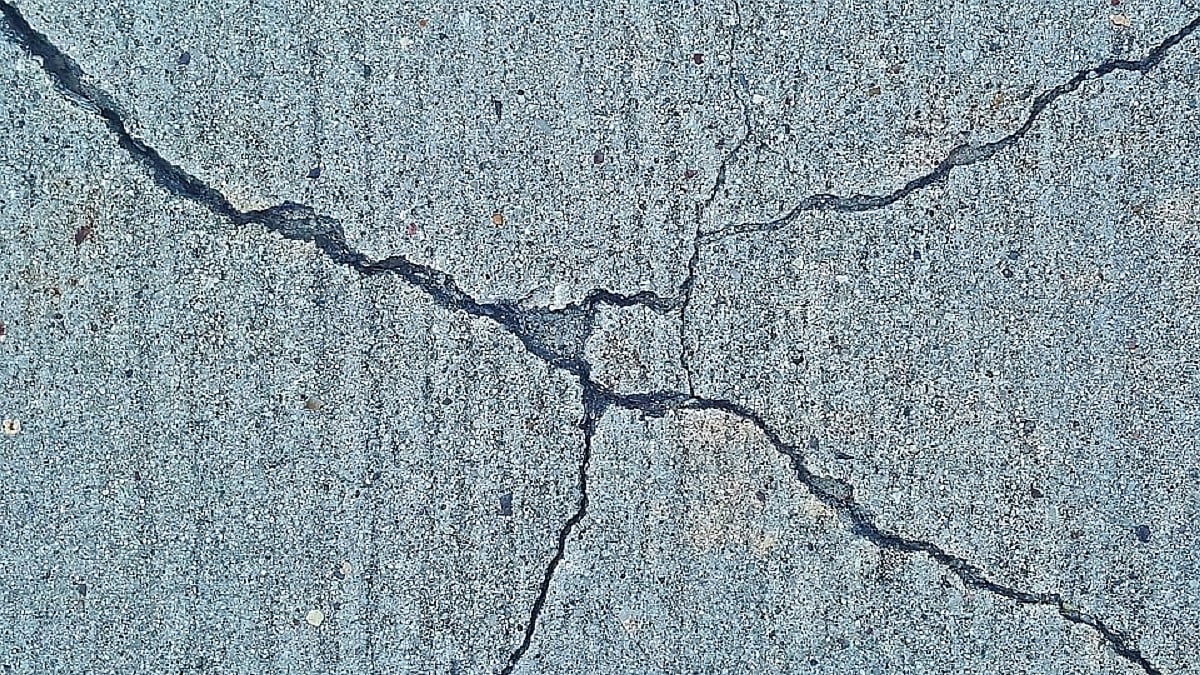 Earthquake in Bali kills 3 people, injures 7