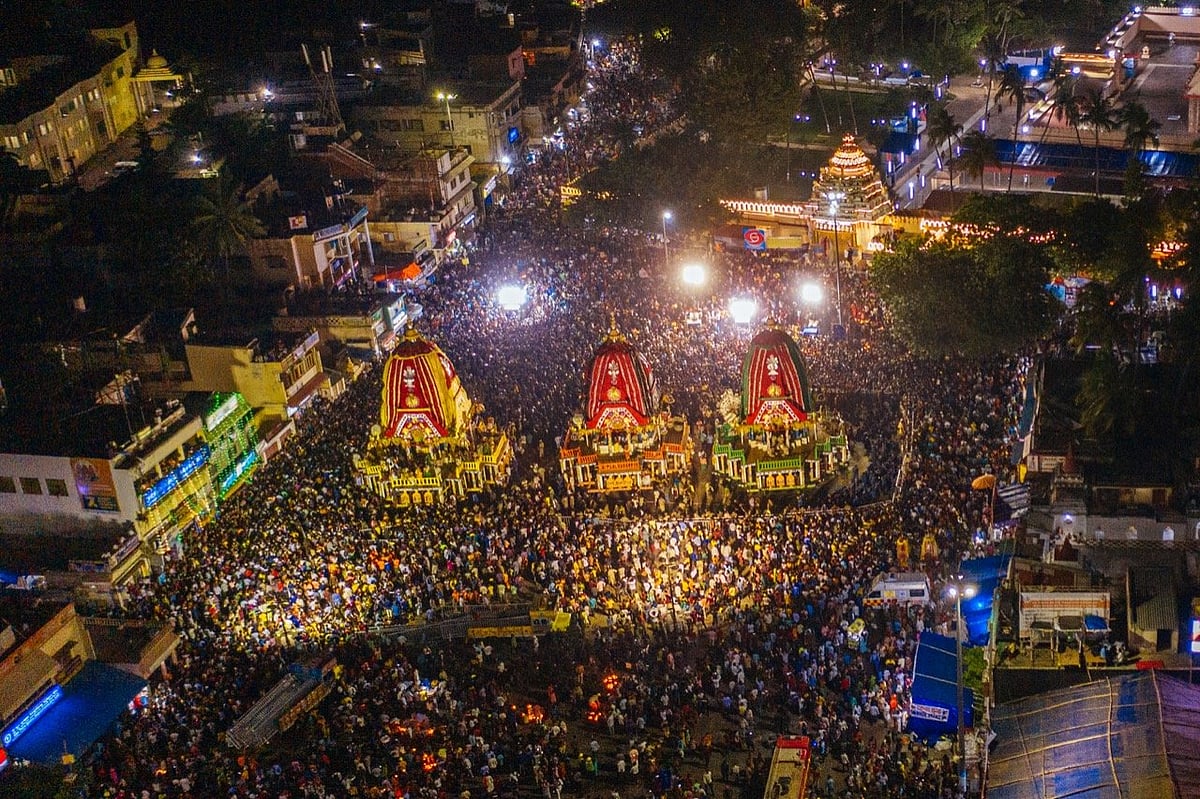 7 lakh people throng Puri to celebrate Ratha Jatra after 2 years