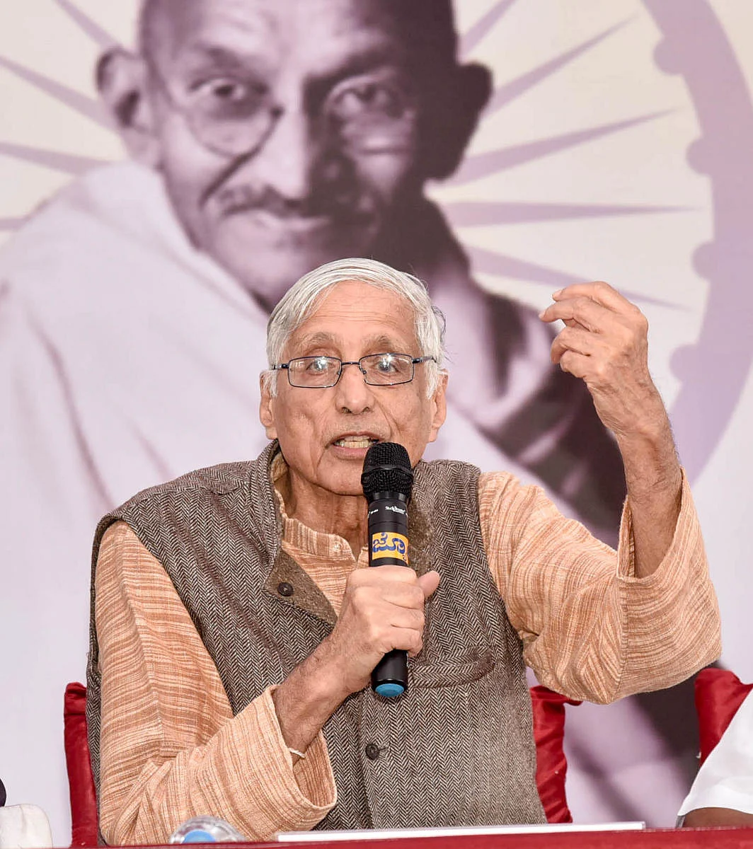 ‘Don’t tell filthy lies about Nehru’: Mahatma Gandhi’s grandson breaks ...