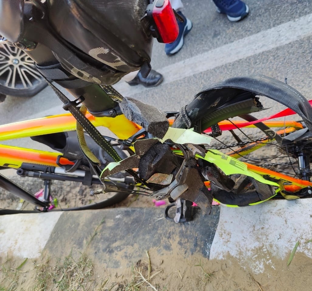 Delhi Cyclist Dies As Bmw Car Hits Him On Mahipalpur Flyover Driver
