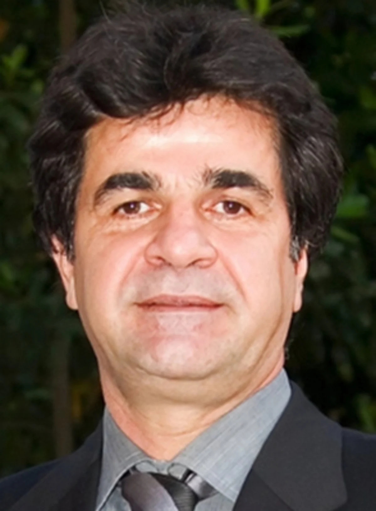 Iranian director Jafar Panahi released on bail from Tehran prison