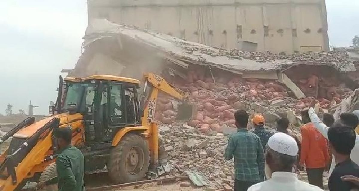Over 20 feared buried in cold storage collapse in UP district
