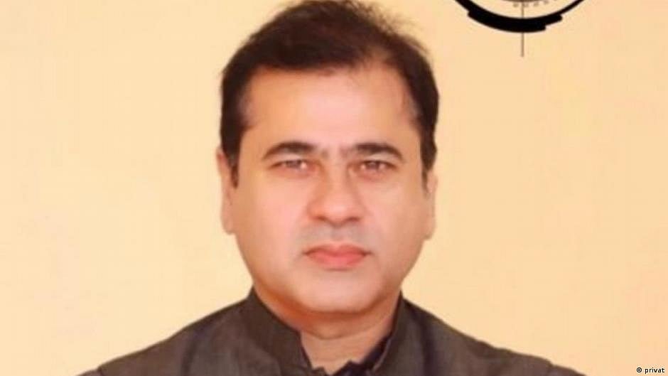 RSF, Amnesty ask Pakistan to find pro-Khan anchor Imran Riaz