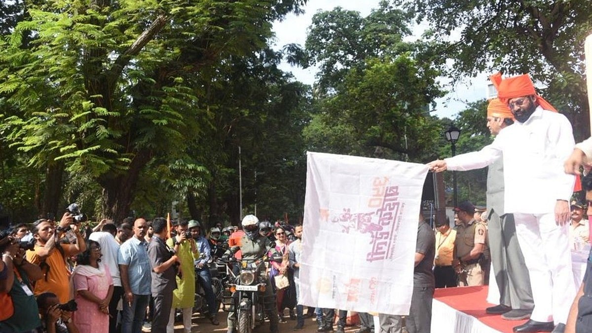 Maha CM kickstarts Chhatrapati coronation celebrations with women's bike rally