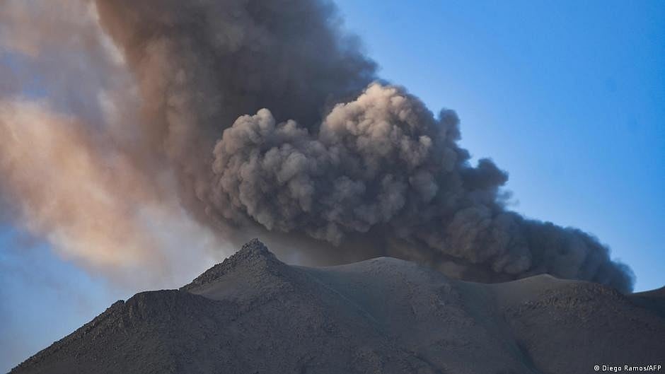 Peru declares emergency as Ubinas volcano spews ash