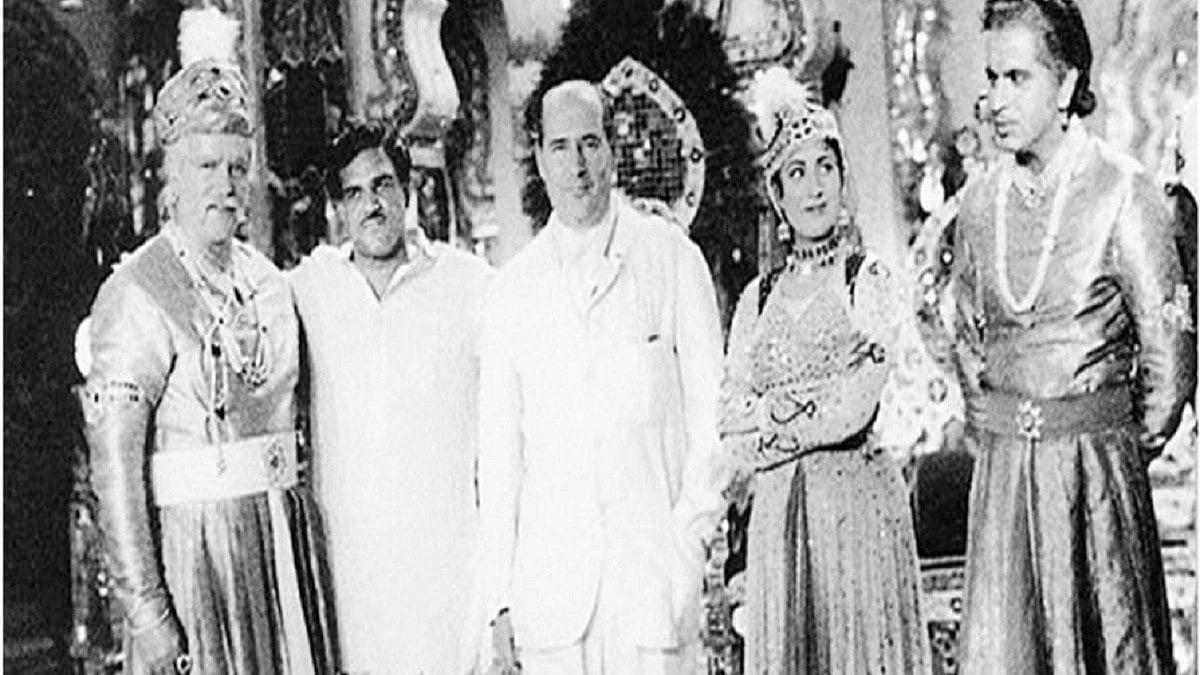 Mughal-e-Azam is 63: 'Pyar Kiiya toh Darna Kya' has a new poignancy in ...