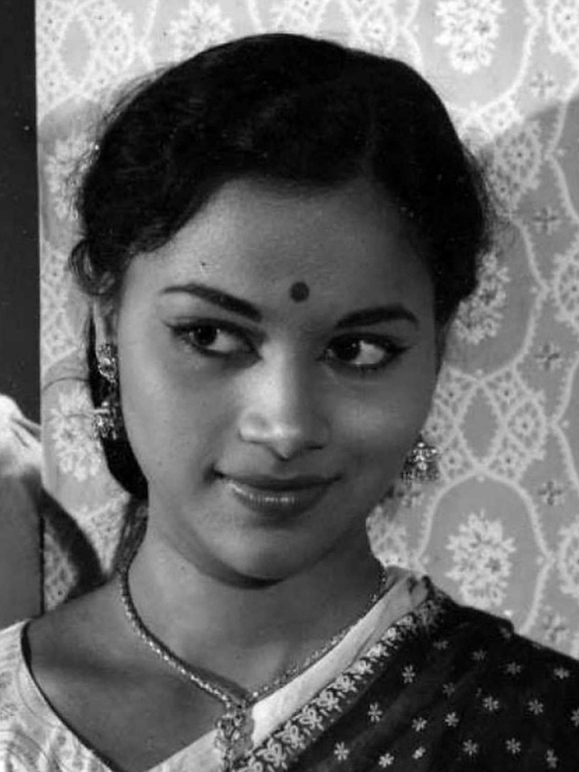 Veteran actor Seema Deo dies at 81