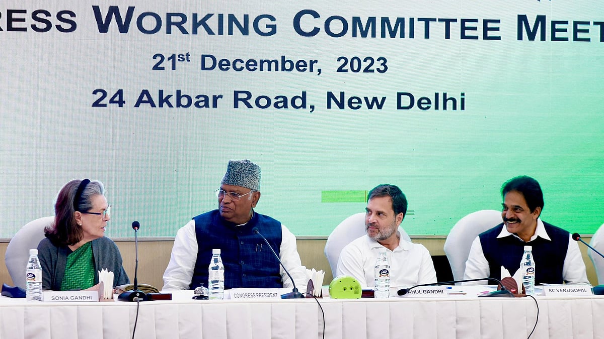 Five-member National Alliance Committee to facilitate seat sharing ...