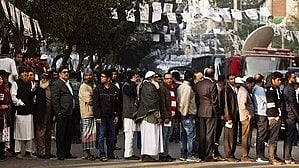 Sporadic violence mars Bangladesh polls, Awami League leader found dead