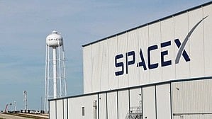 SpaceX secures $843 million NASA contract to de-orbit ISS in 2030