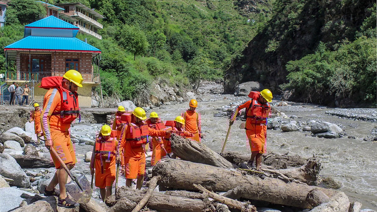 Himachal flash floods: search operation to find missing people ...