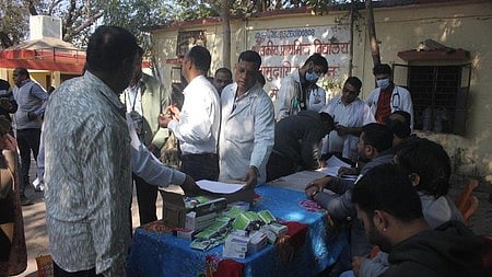 Indore water contamination deaths rise to eight, officials suspended