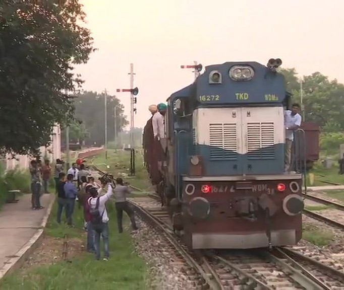 समझौता एक्सप्रेस लौटी अटारी बॉर्डर, रात 8 बजे देश को संबोधित करेंगे ...