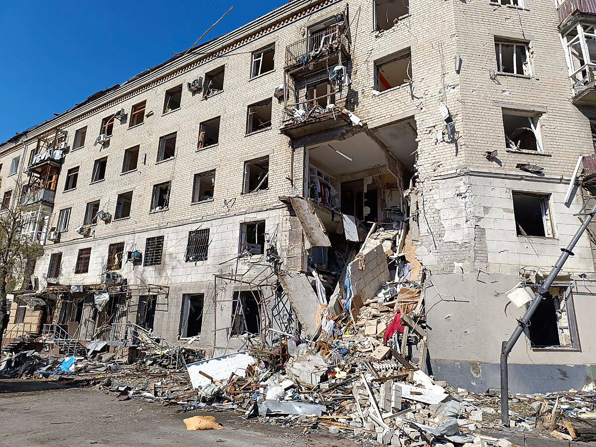 Ukraine missile attack on Crimea kills four, day after Kharkiv bombing