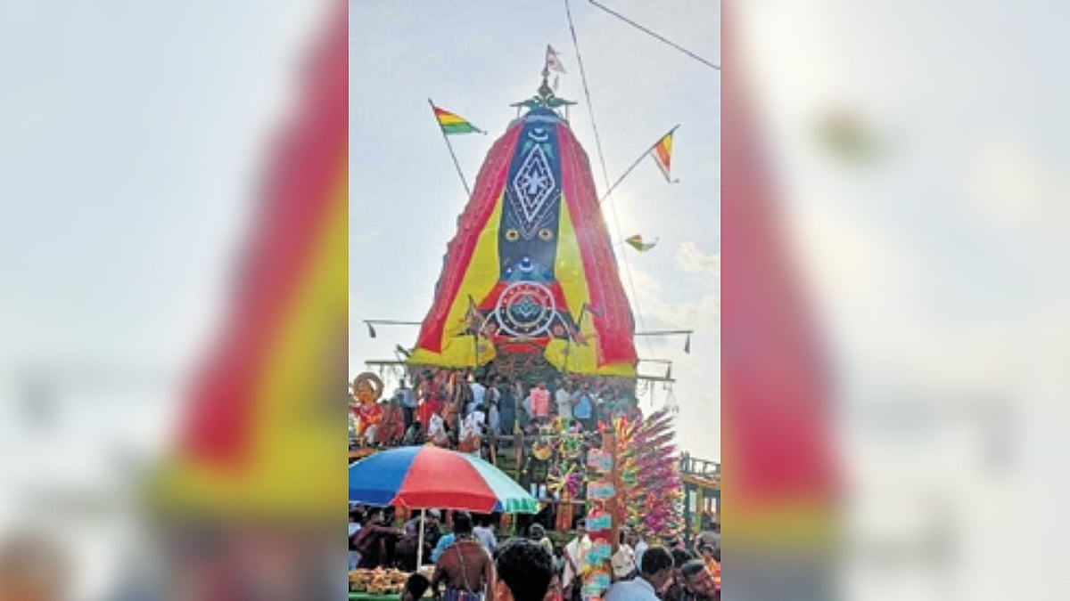 Baladevjew chariot finally reaches Mausima temple