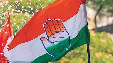 Bihar: Congress MLA says party must fight in all 243 seats