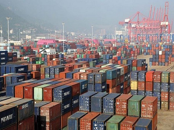 China’s exports in December up 10.7 per cent, beating estimates as ...