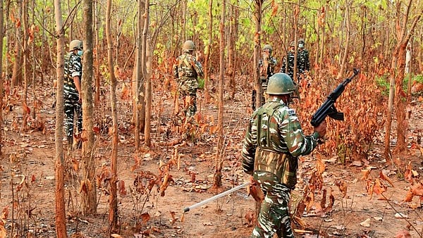 Inspector of elite commando unit C-60 killed in Naxal encounter in ...
