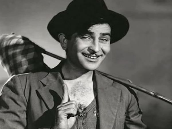 Films that defined the career of Indian cinema's showman - Isarer.com