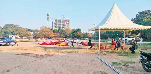 Preparations on for Feb 20 oath ceremony at Ramlila Maidan
