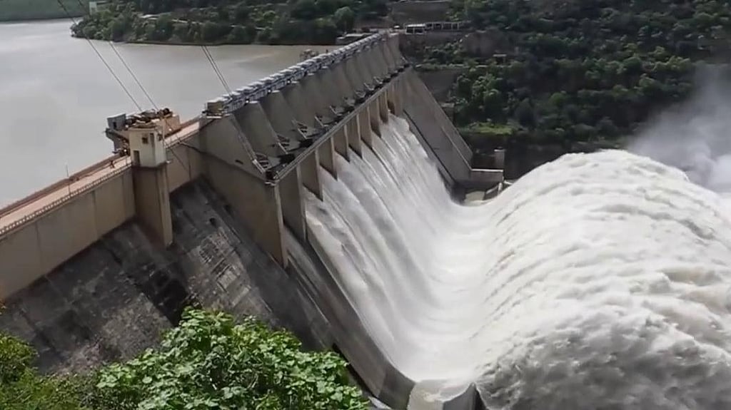 Water levels in Himachal, Punjab dams drop sharply; raises concerns ...