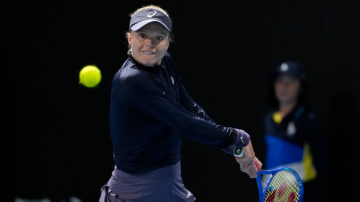 Tennis player Harriet Dart apologizes for saying opponent should put on ...