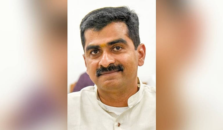 MDMK leader Durai Vaiko withdraws resignation after party committee meeting