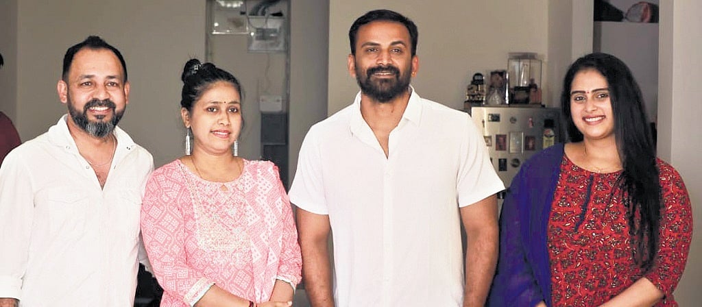 Actor Daali Dhananjay releases 'Ravike Prasanga' trailer, team ...