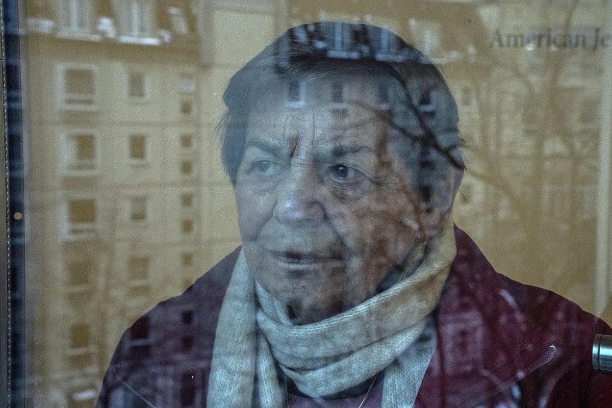 Jewish group launches Holocaust survivor speakers bureau to fight ...