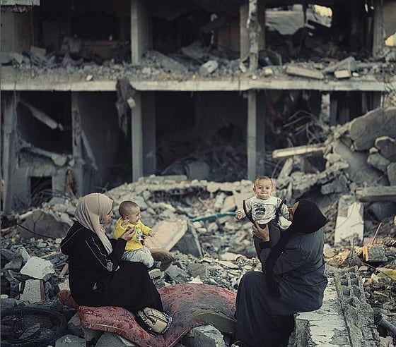 Photojournalist Motaz Azaiza leaves Gaza for Qatar: A symbol of resilience