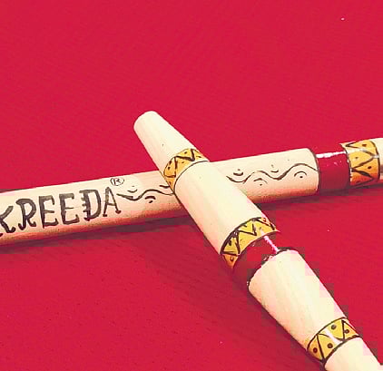 The incredible Gilli Danda