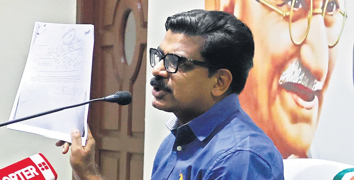 CM Vijayan real culprit in Exalogic row: Mathew Kuzhalnadan