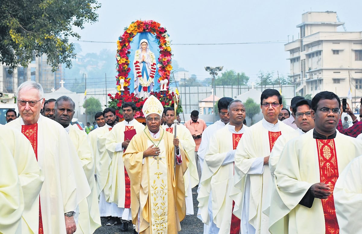 Three-day Gunadala Matha centenary celebrations commence with gaiety in ...