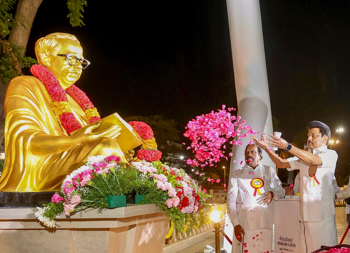 TN CM inaugurates renovated memorial for Annadurai, monument for ...